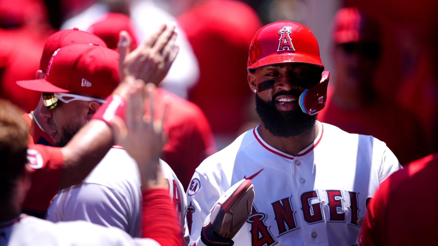 Sencillo remolcador de Adell | 14/06/2026 | Los Angels de Los Angeles