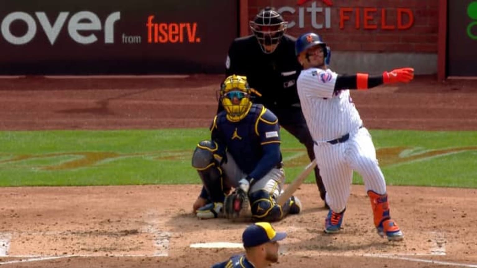 Francisco Alvarez knocks an RBI single to center | 03/30/2024 | New York Mets