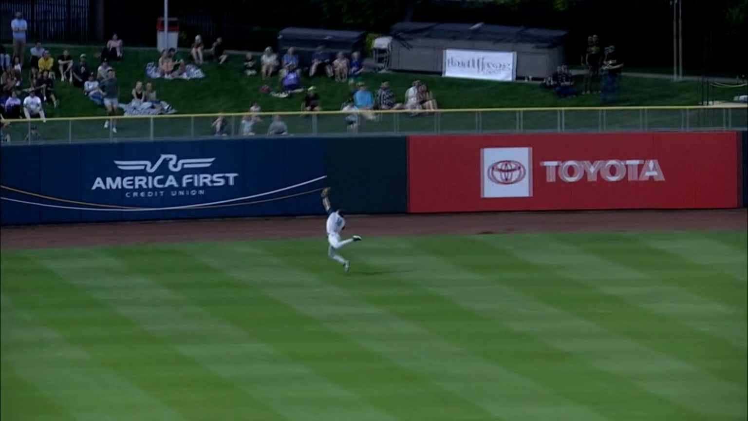 Joey Loperfido's impressive grab | 06/08/2024 | MLB.com