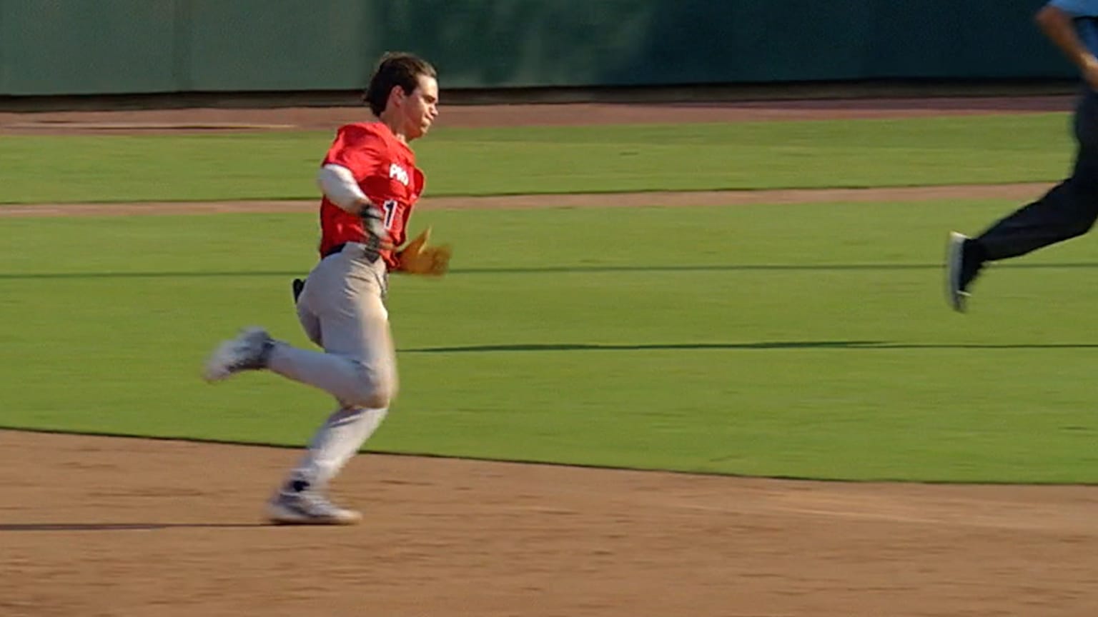 Michael Mullinax rips a leadoff triple in the 6th | 06/28/2023 | MLB.com
