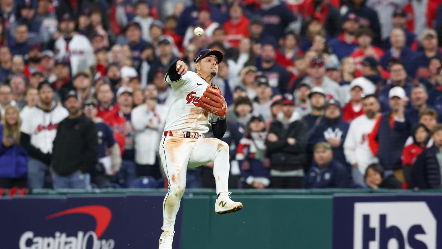 Andrés Giménez wins Gold Glove Award | 04/11/2024 | Los Guardians de ...