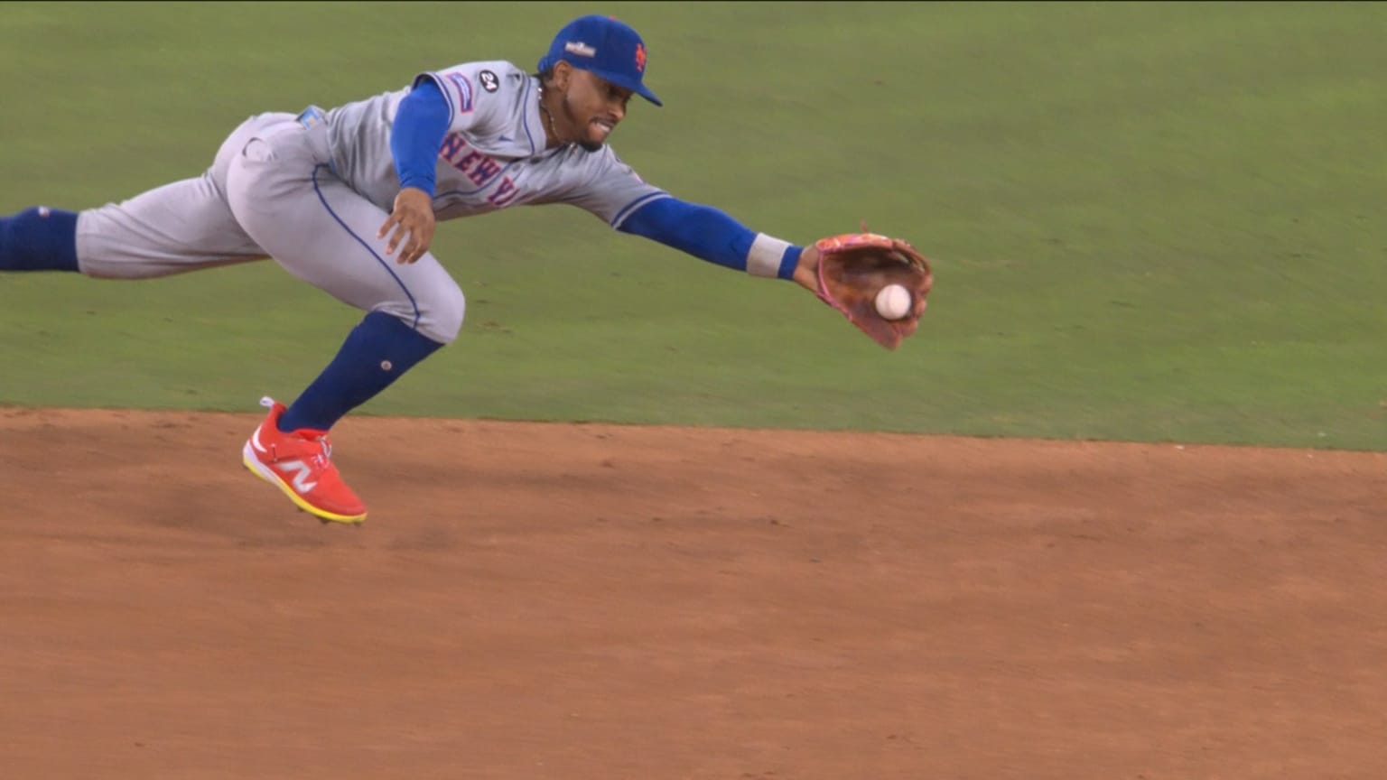Francisco Lindor's diving catch | 10/20/2024 | New York Mets