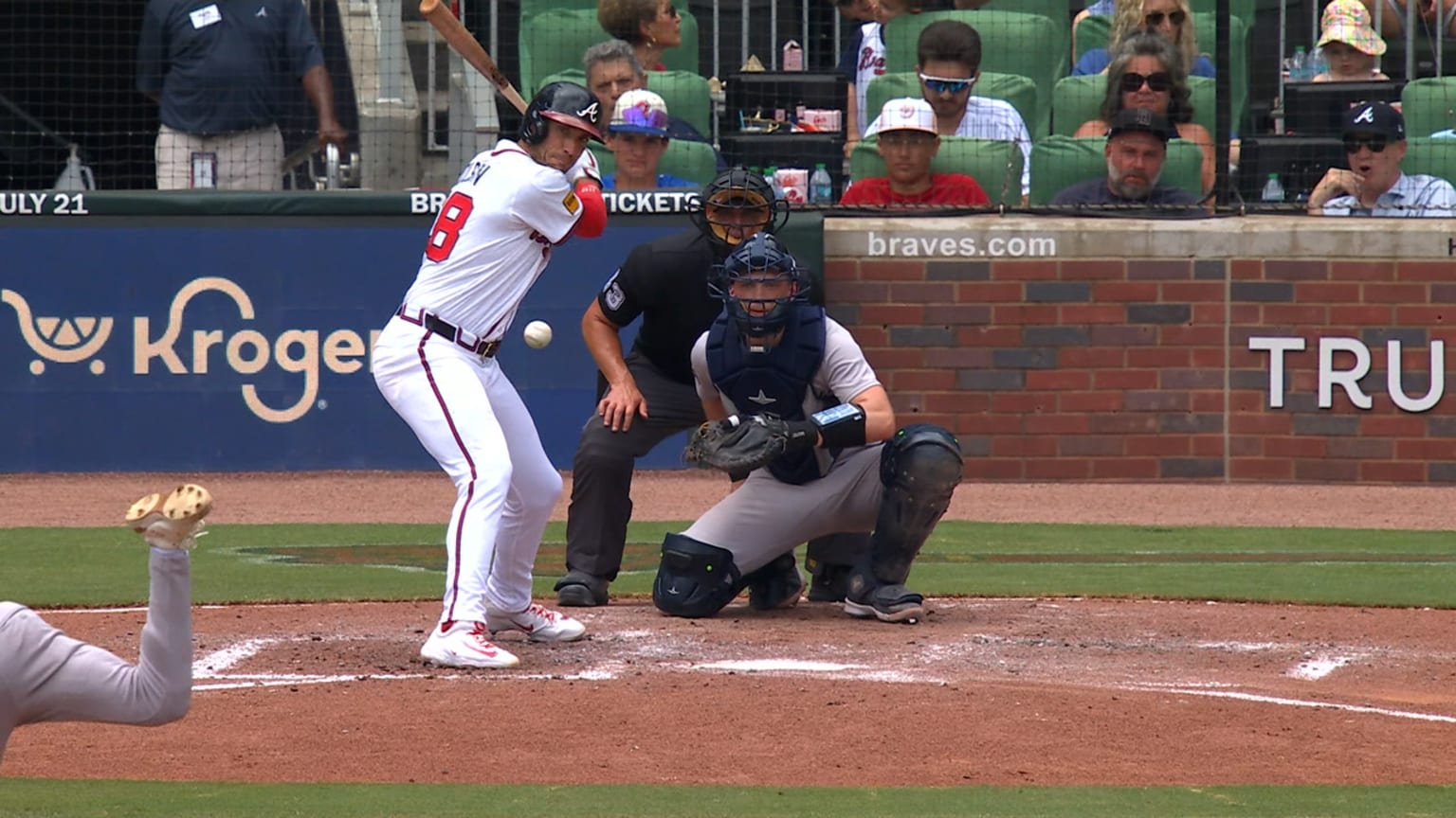 Data Viz: Matt Olson's home run vs. Yankees | 07/20/2025 | Atlanta Braves