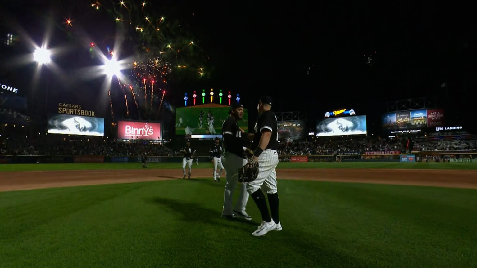 Aaron Bummer gets the strikeout to lock in the win | 08/26/2023 ...
