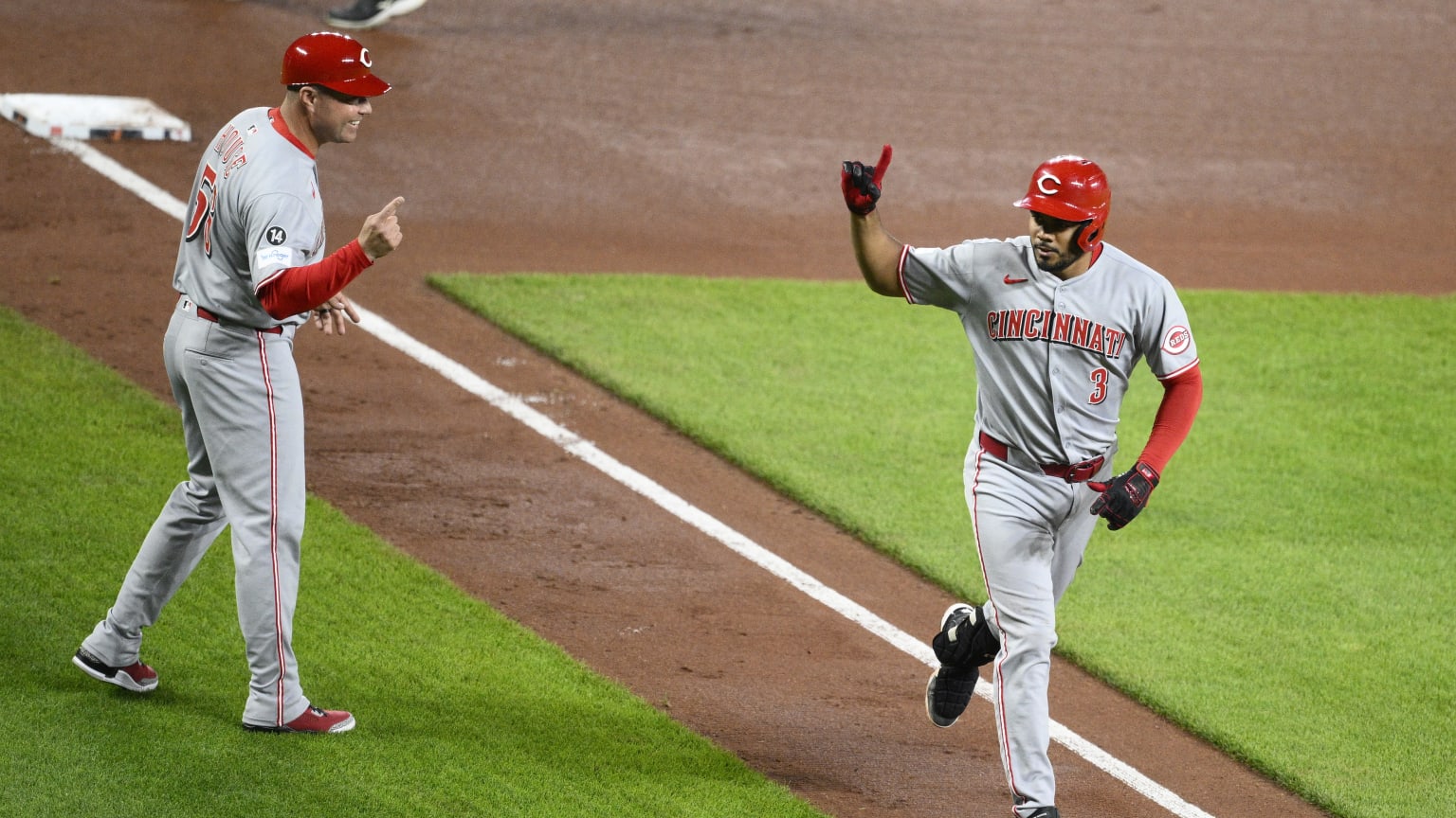 Jeimer Candelario's solo home run (2) | 04/18/2025 | Cincinnati Reds