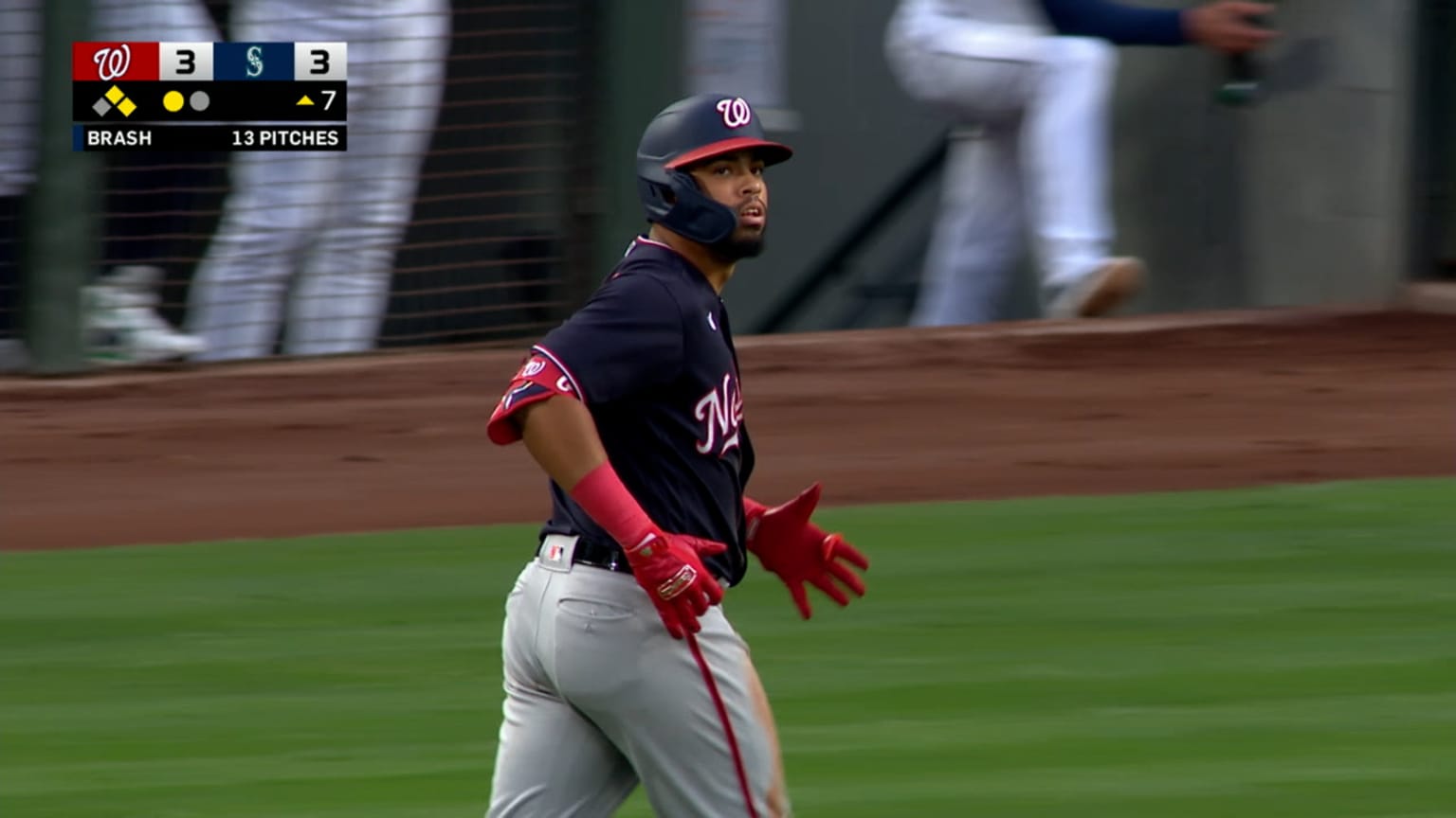 Luis García lifts a game-tying sac fly to left field | 06/27/2023 ...