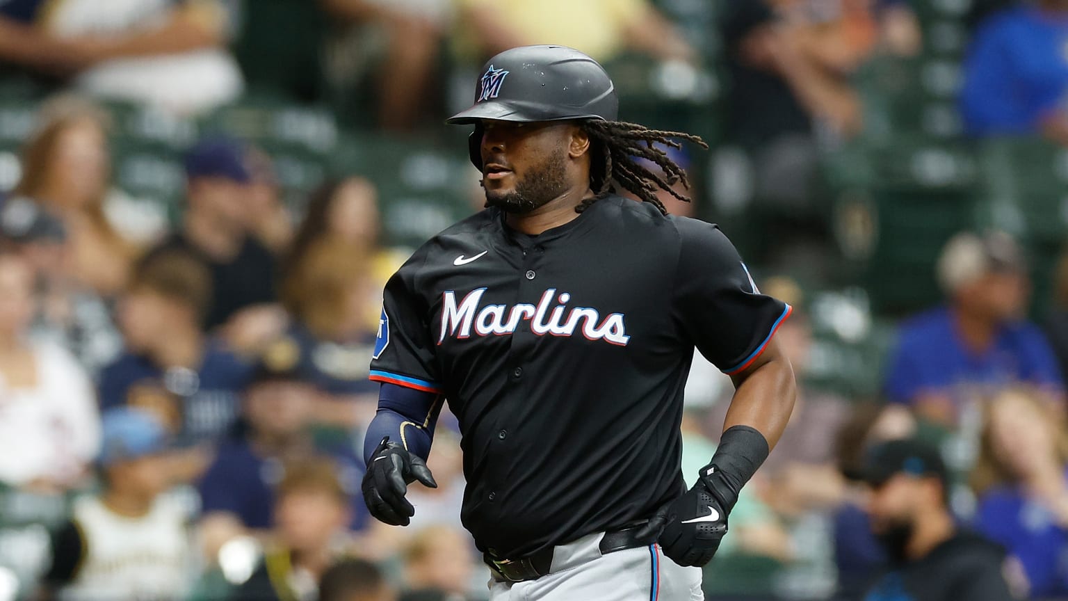 Josh Bell homers for his 1,000th career hit (13) | 07/26/2024 | MLB.com