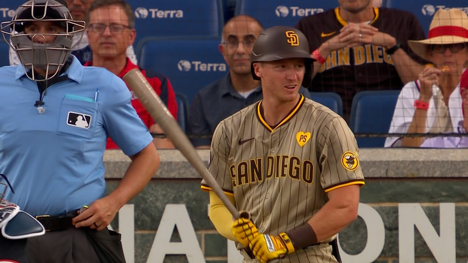 Bryce Johnson's sac bunt | 07/24/2024 | San Diego Padres