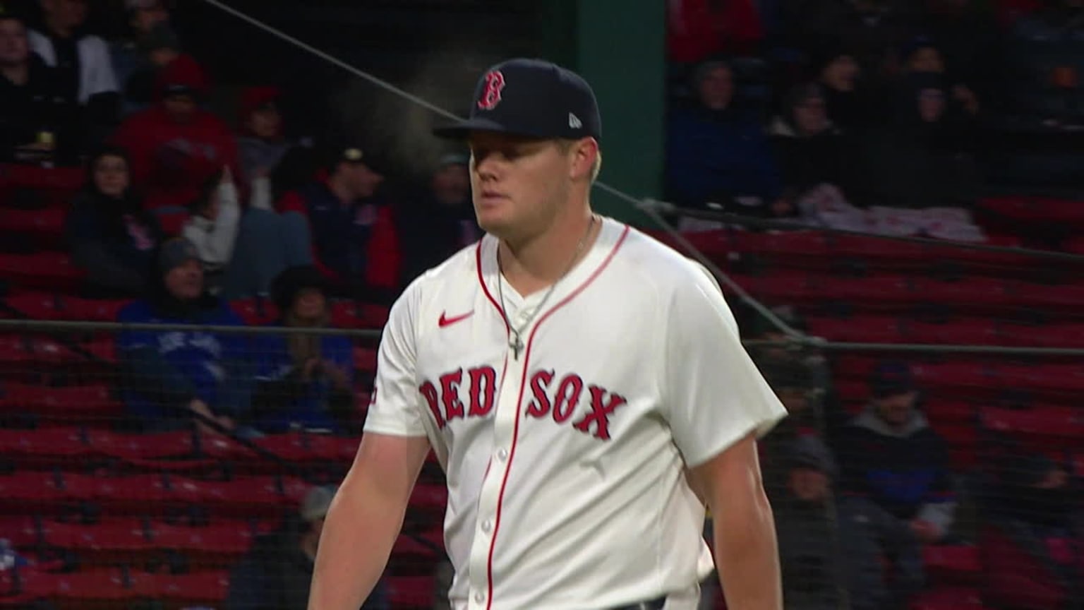 Richard Fitts sale de apuros con bases llenas en la 1 | 07/04/2025 | Lasmayores.com