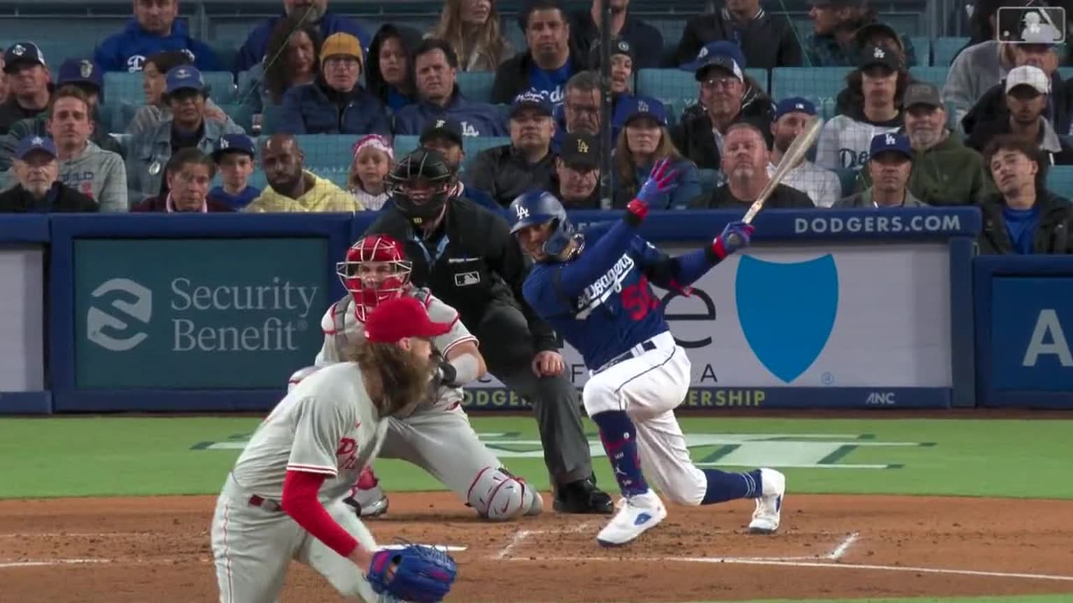 Betts hit a two-run single to center field in the 2nd | 05/02/2023 ...