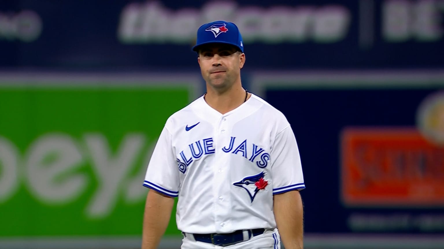 Whit Merrifield tosses one inning in relief | 08/26/2022 | Toronto Blue ...