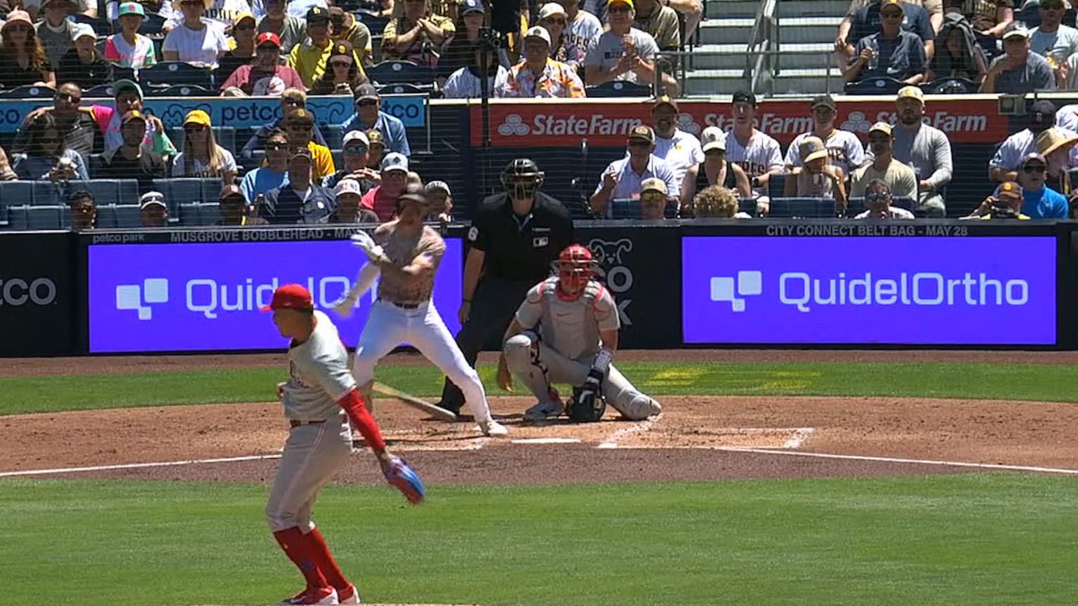 Taijuan Walker makes behind-the-back catch | 04/28/2024 | Philadelphia Phillies