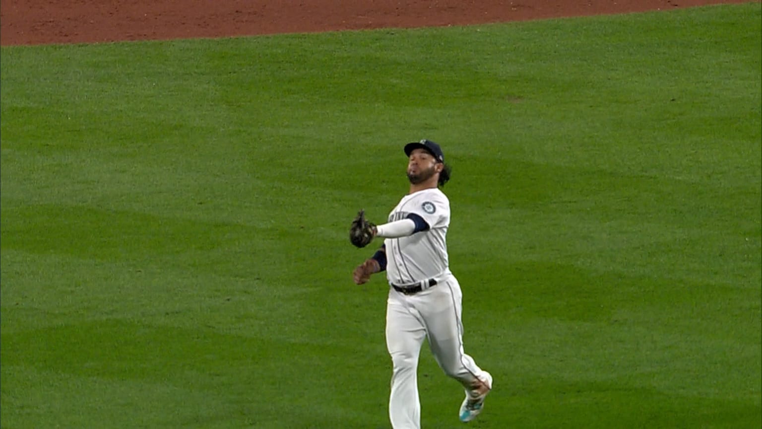 Eugenio Suárez makes a nice running grab in the 8th | 09/06/2022 ...
