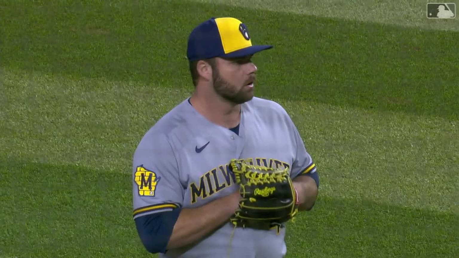 Bryse Wilson strikes out three batters | 04/10/2023 | Milwaukee Brewers
