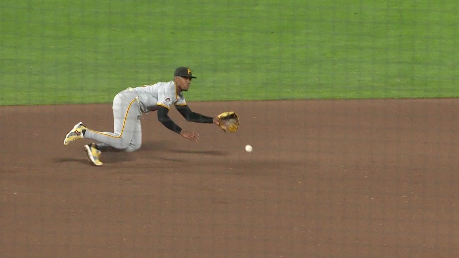 Ke'Bryan Hayes' diving stop | 07/29/2025 | MLB.com