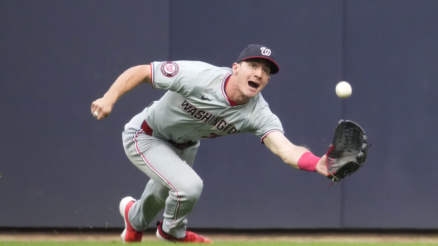 Jacob Young's impressive diving catch | 07/12/2024 | Washington Nationals