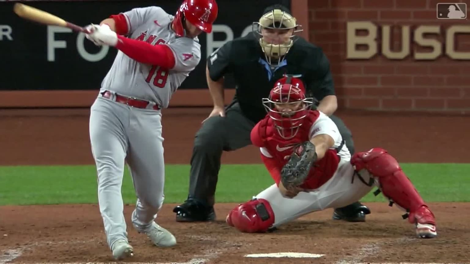 Jake Lamb crushes a solo home run to right field | 05/03/2023 | Los ...