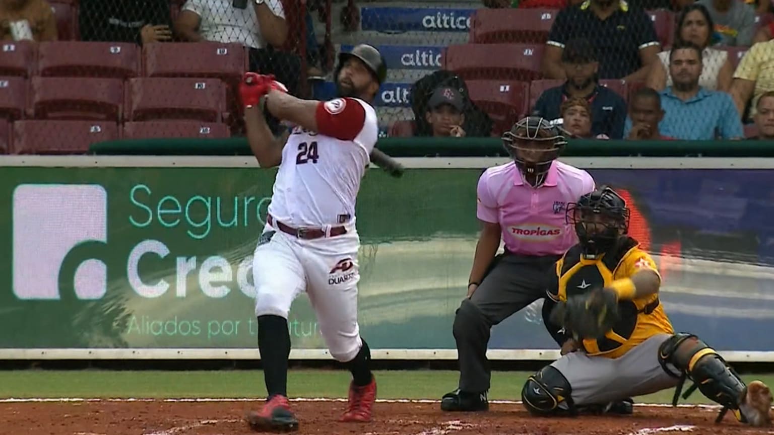 Carlos Peguero conecta HR solitario en la 1ra | 30/10/2022 | Lasmayores.com