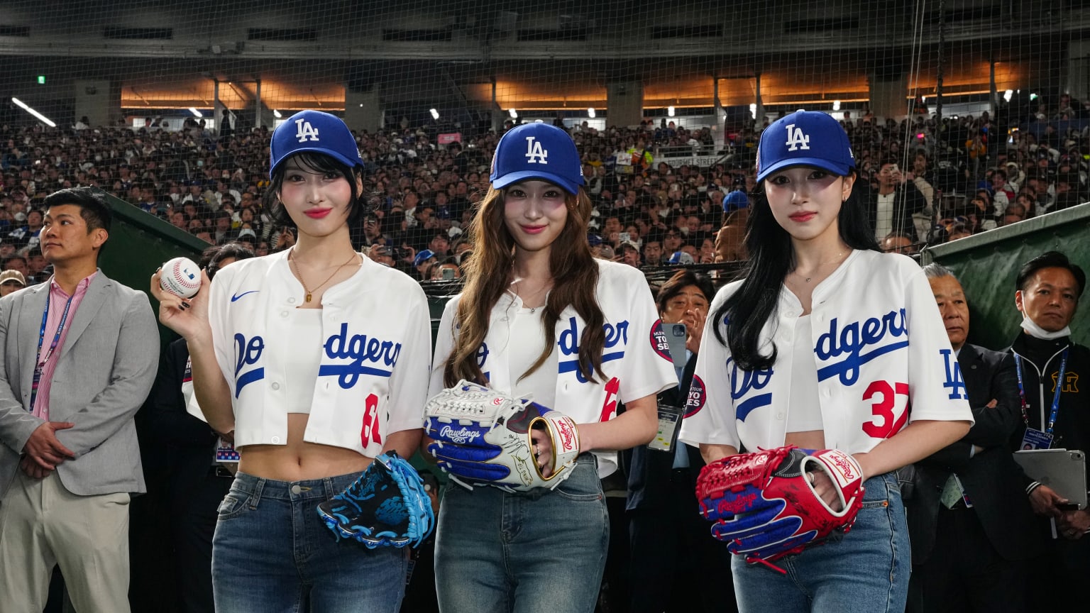 MISAMO throws out the first pitch | 03/15/2025 | MLB.com