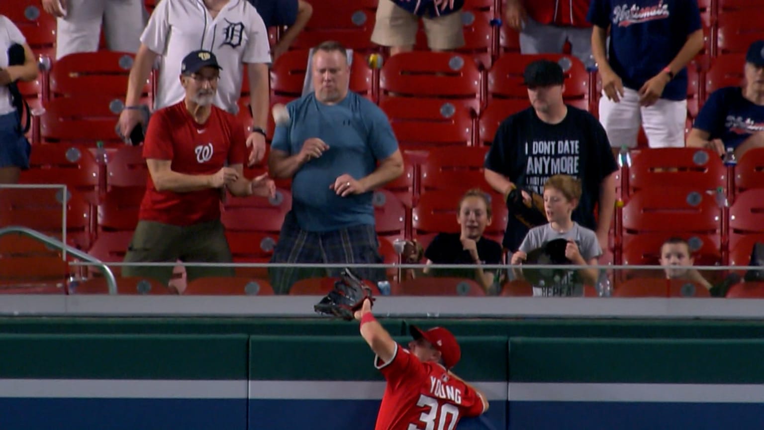 Jacob Young wins Play of the Week for HR robbery | 07/07/2025 | MLB.com