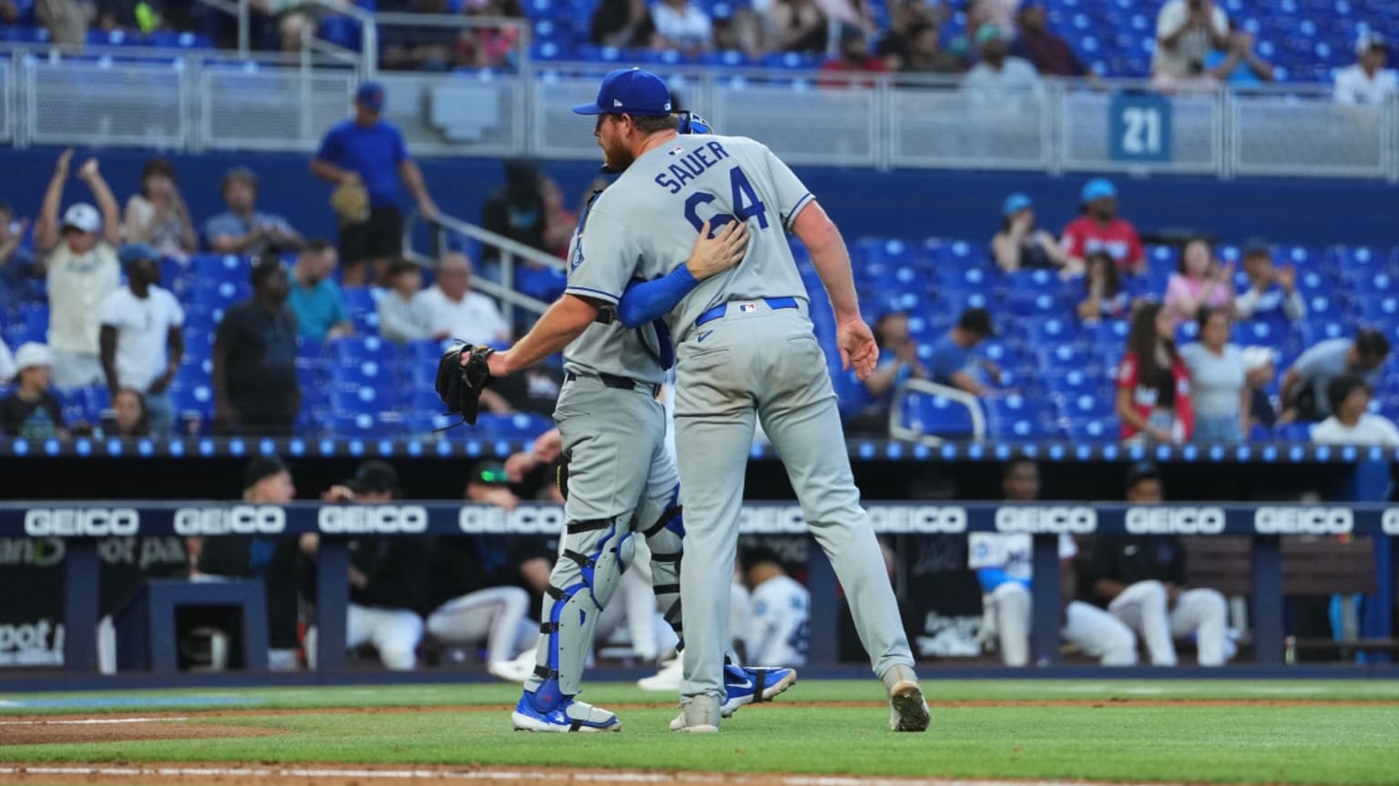 Matt Sauer records the save in the Dodgers' win | 05/07/2025 | MLB.com