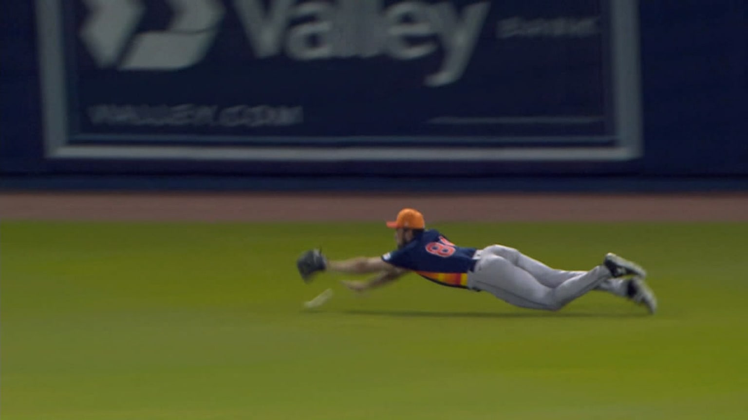 Robert Hassell III lines a stand-up triple | 02/24/2024 | MLB.com