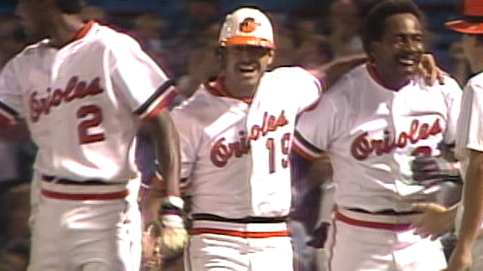 Lynn hits walk-off homer to give Orioles win | 07/11/1985 | MLB.com