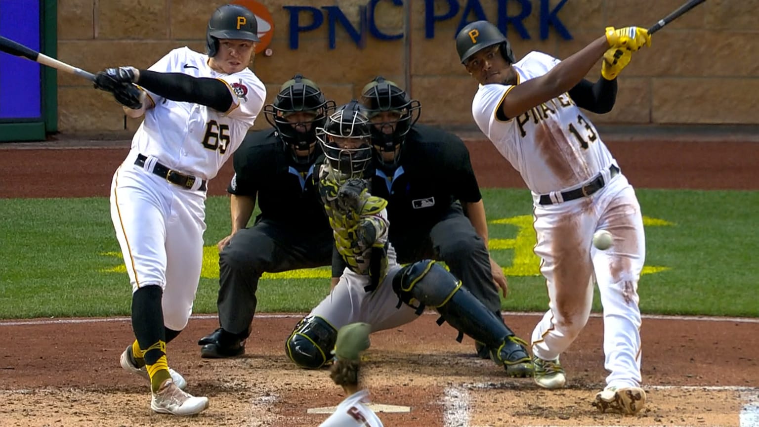 Pirates score seven runs in the 4th inning | 05/19/2023 | Pittsburgh ...