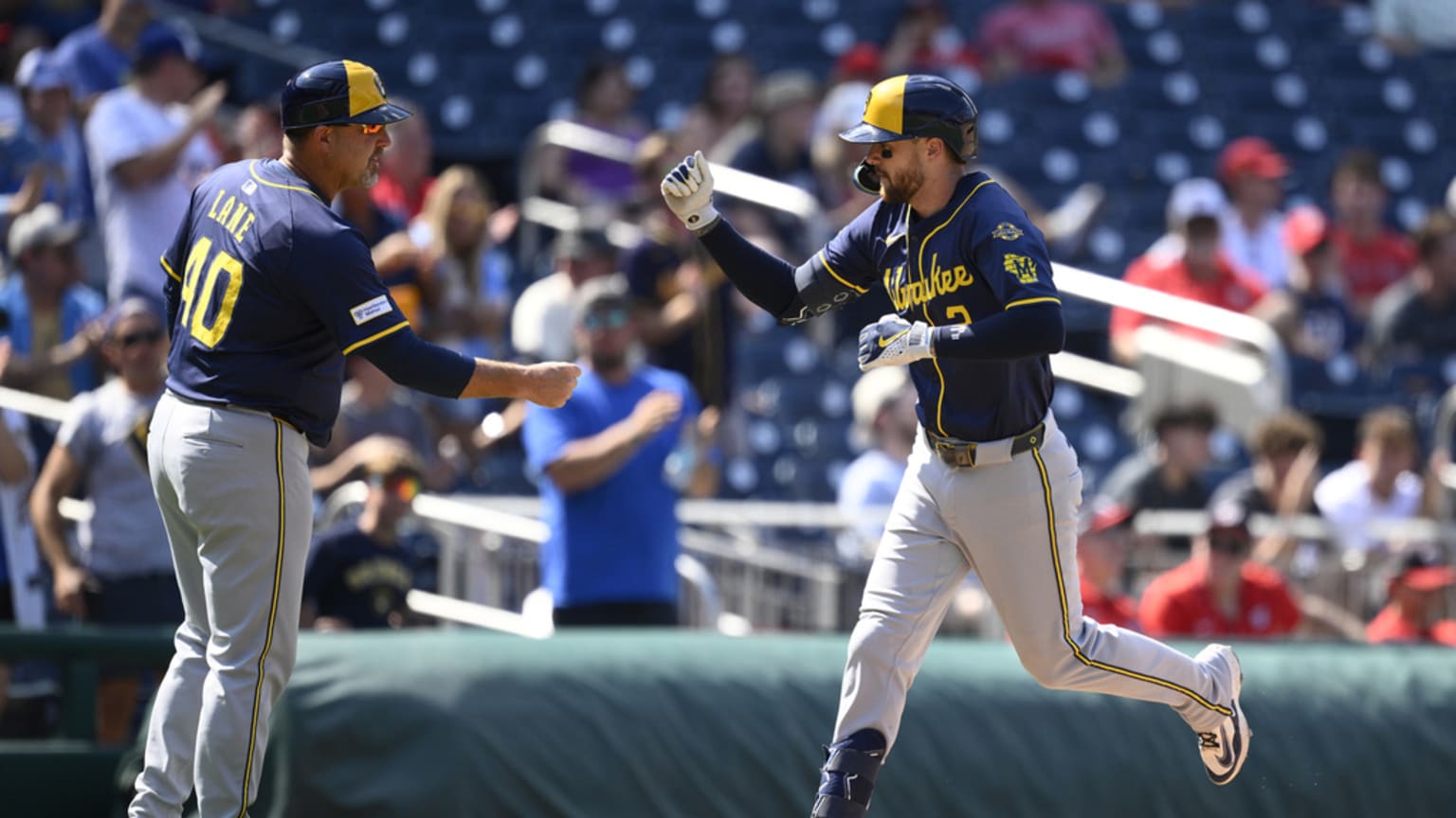 Brewers score seven runs in the 7th inning | 08/03/2025 | Milwaukee Brewers