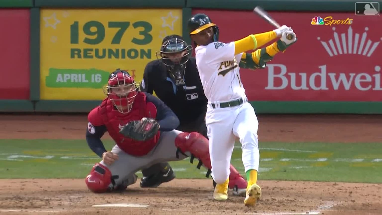 Esteury Ruiz doubles to left field, drives in run | 04/04/2023 | Athletics