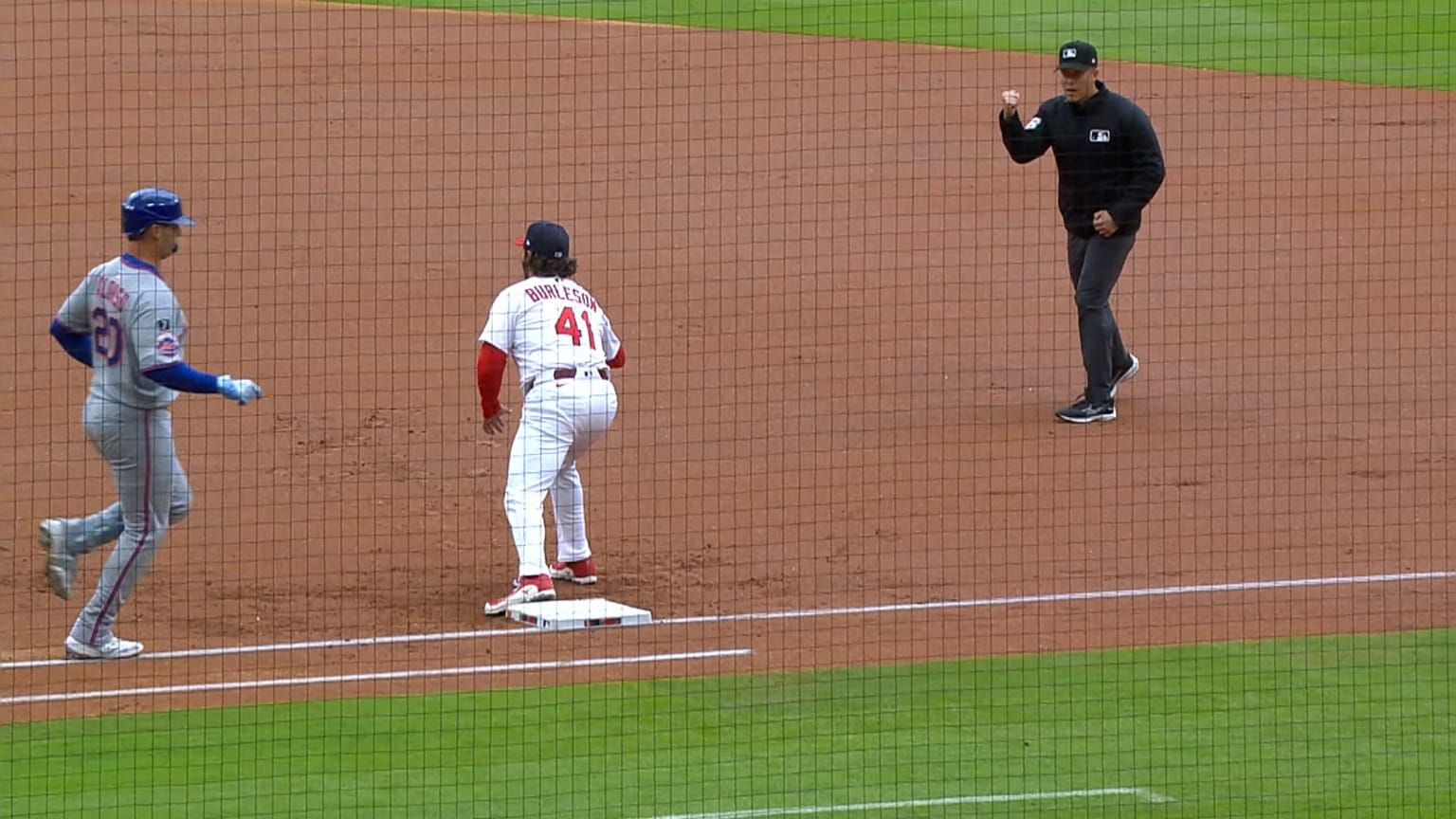 Nolan Arenado starts an inning-ending double play | 05/04/2025 | St ...