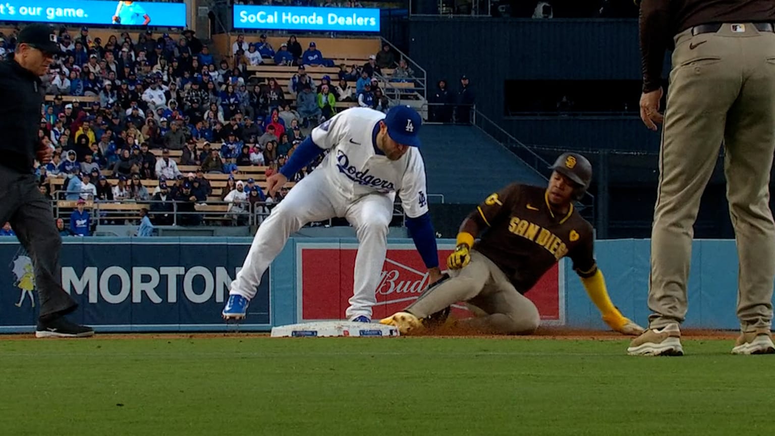 Out call at third base is confirmed after review | 04/14/2024 | Los ...