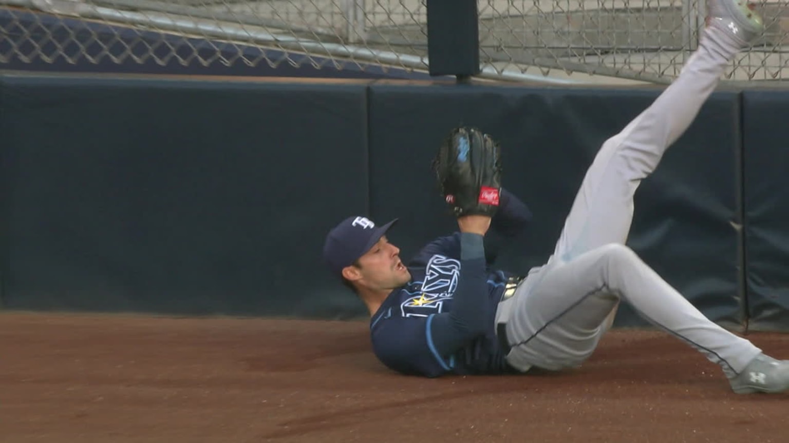 Kameron Misner's spectacular catch | 04/26/2025 | MLB.com