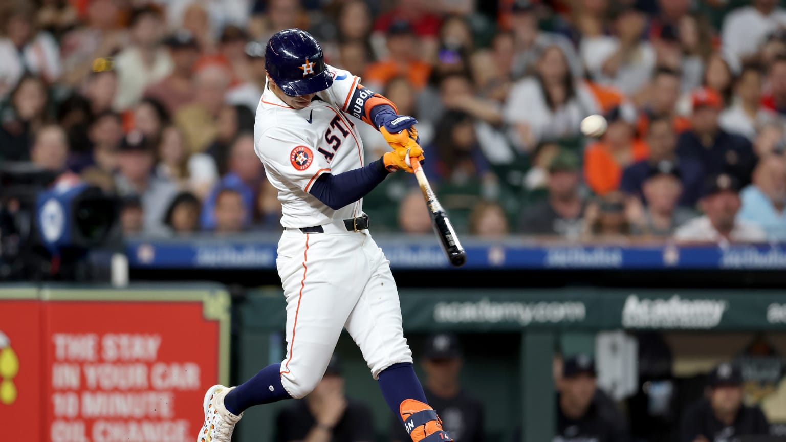 Mauricio Dubón hits a two-run double | 03/30/2024 | Houston Astros