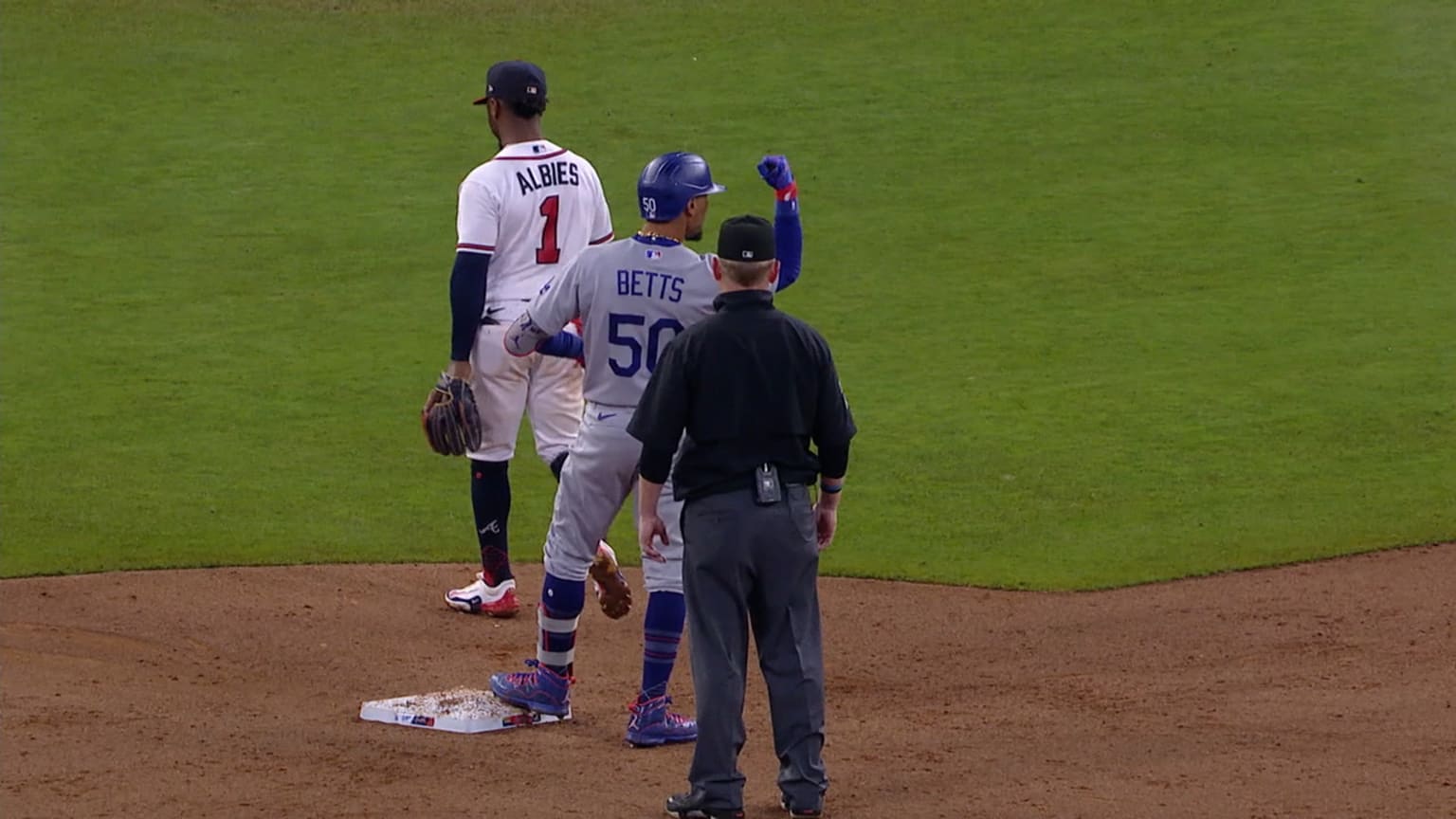 Mookie Betts laces an RBI single to left field | 05/22/2023 | Los ...
