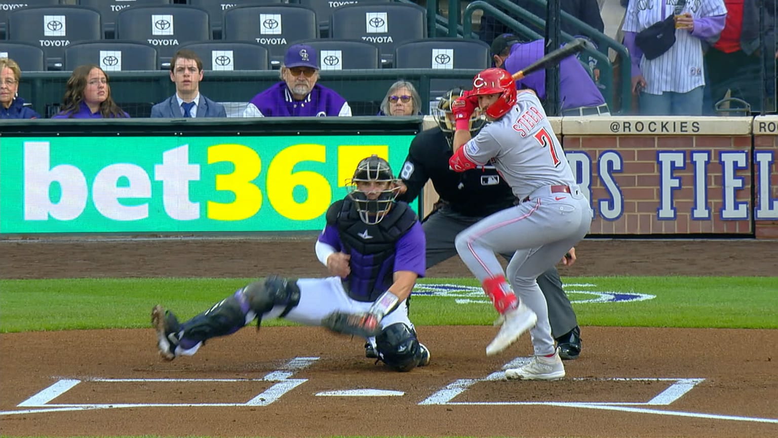 Spencer Steer drops an RBI single into right | 05/15/2023 | Cincinnati Reds