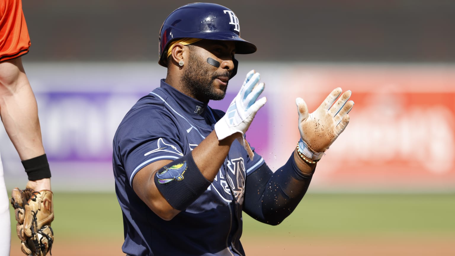 Yandy Díaz's two-run triple | 06/01/2024 | MLB.com
