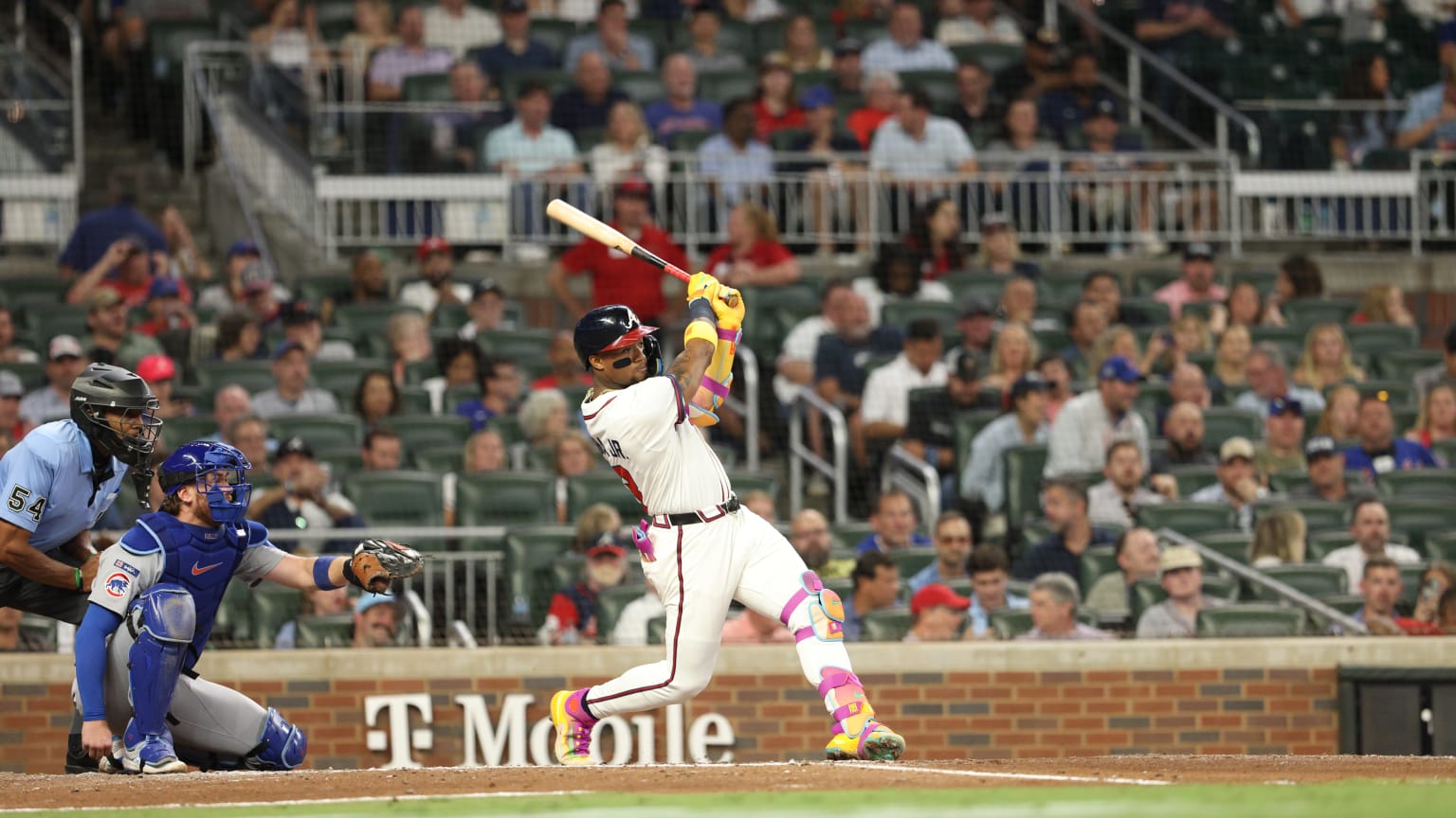 Ronald Acuña Jr. conecta un doble al centro | 09/09/2025 | Los Bravos de Atlanta