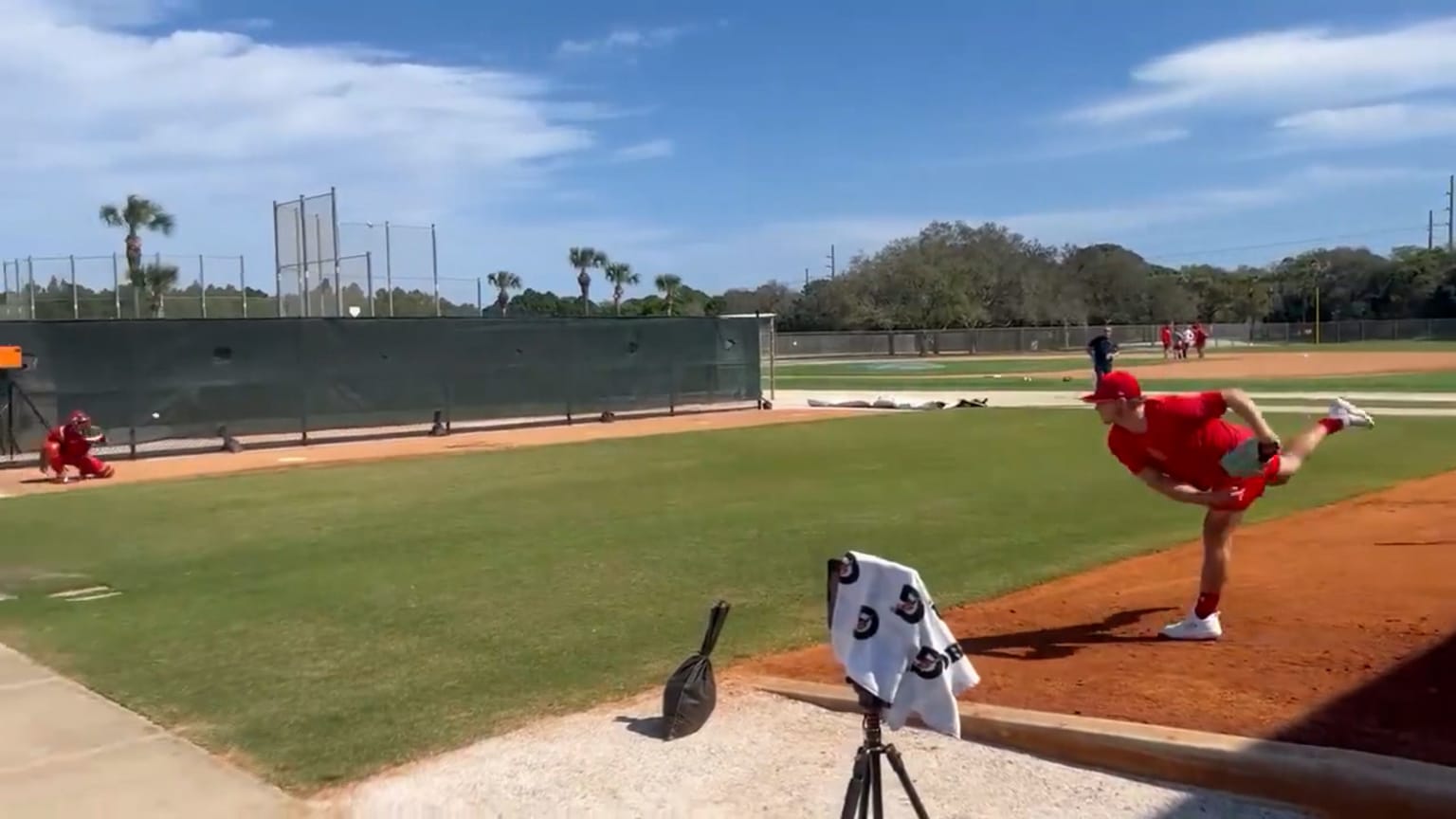 Sonny Gray, Kyle Gibson throw a bullpen session | 02/13/2024 | St ...