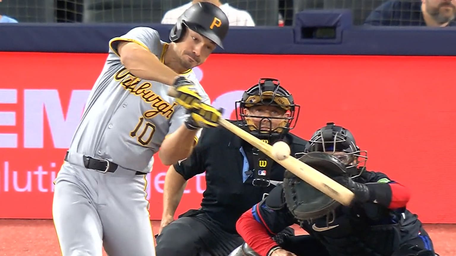 Bryan Reynolds' sacrifice fly | 05/31/2024 | Pittsburgh Pirates