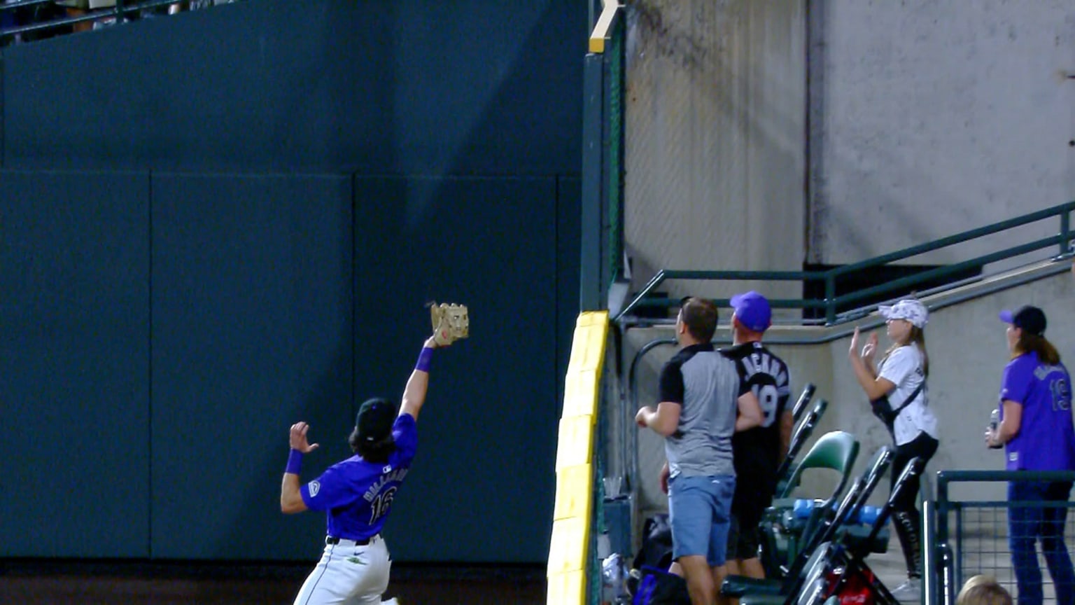 Sam Hilliard's home run robbery | 09/24/2024 | New York Mets