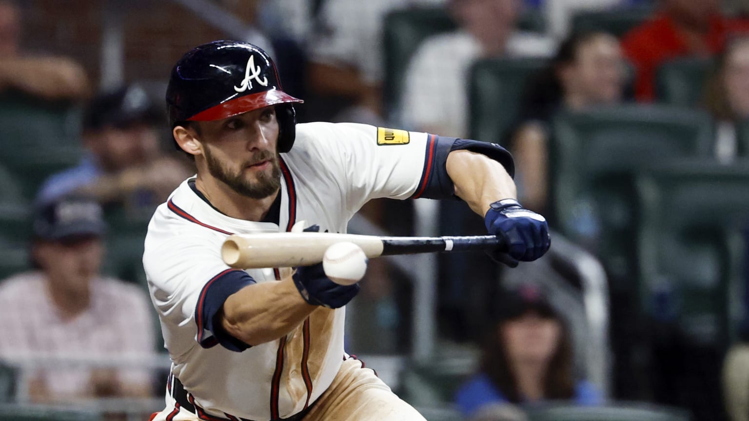 Eli White's RBI sacrifice bunt | 05/08/2025 | Atlanta Braves