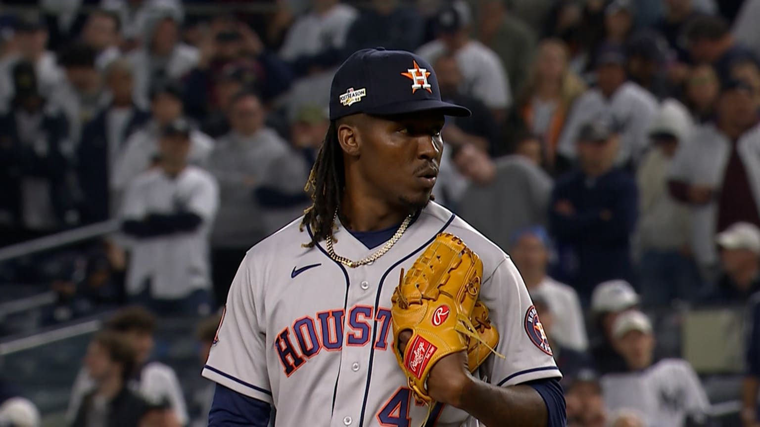Rafael Montero gets the groundout to escape the jam | 10/22/2022 | MLB.com