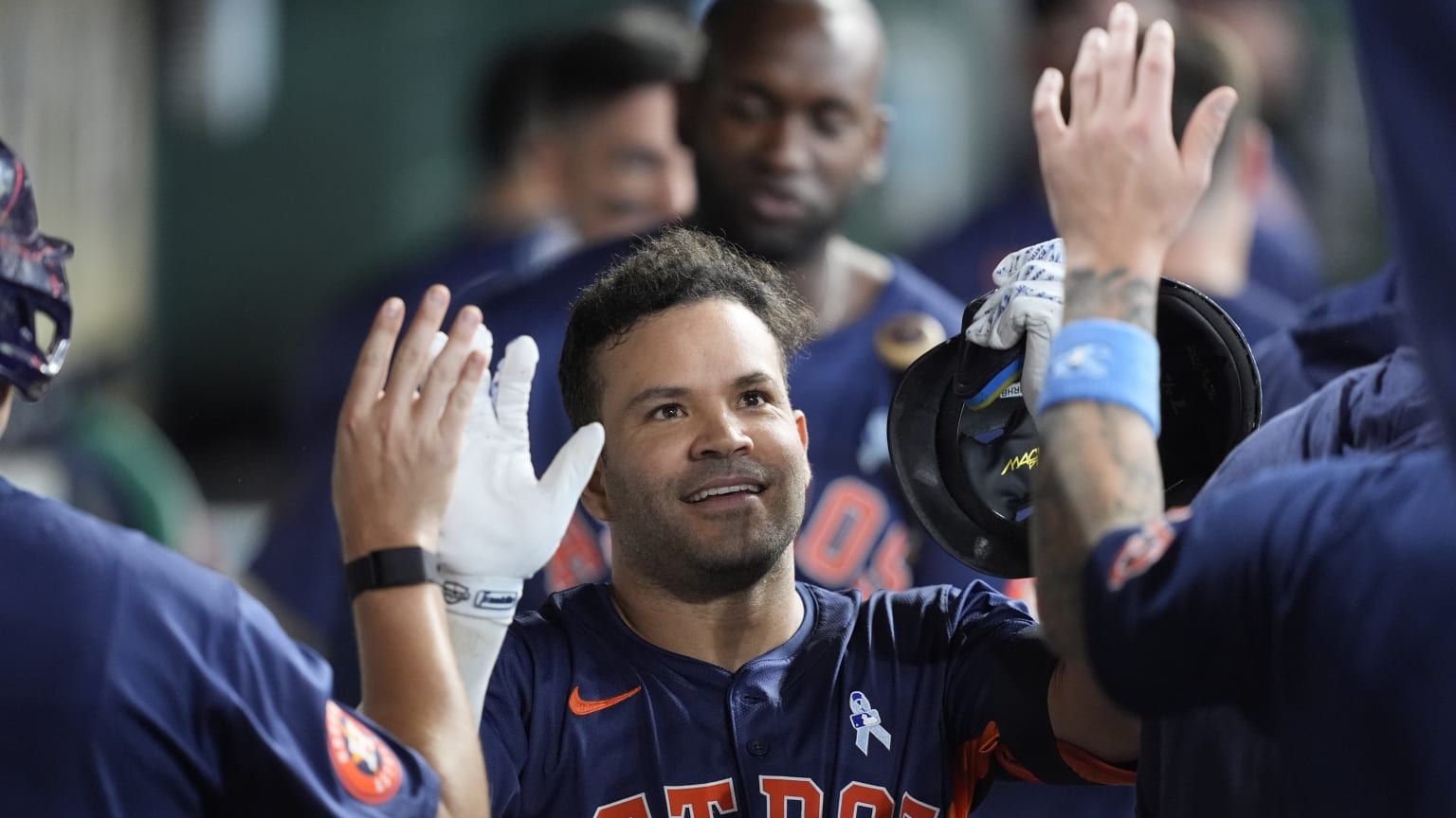 Jose Altuve homers after call is confirmed | 06/16/2024 | Detroit Tigers