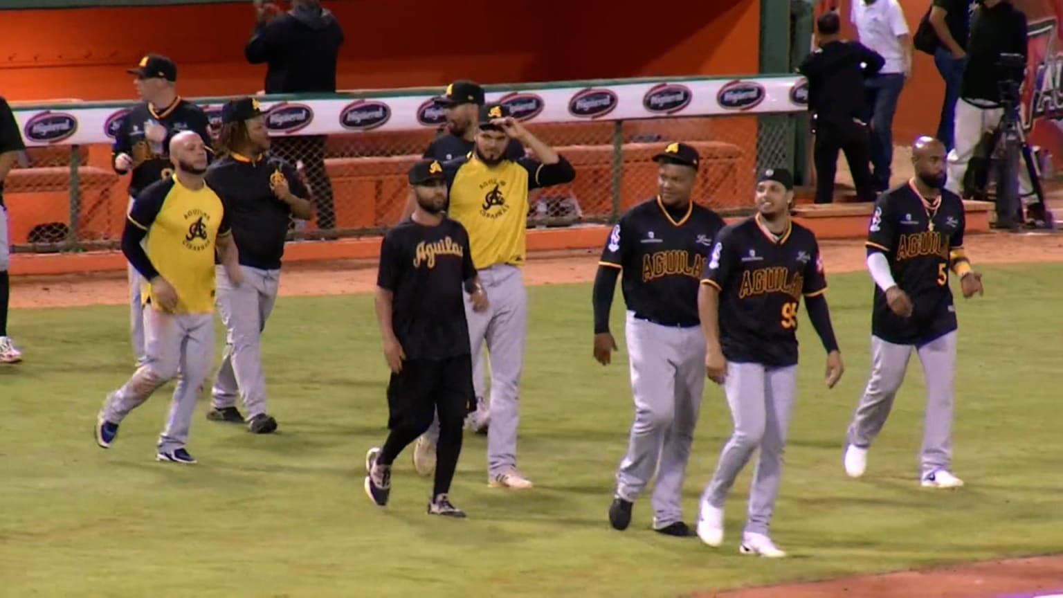 Jorge Alcalá asegura triunfo de Águilas 2-1 | 22/11/2023 | Los Twins de ...