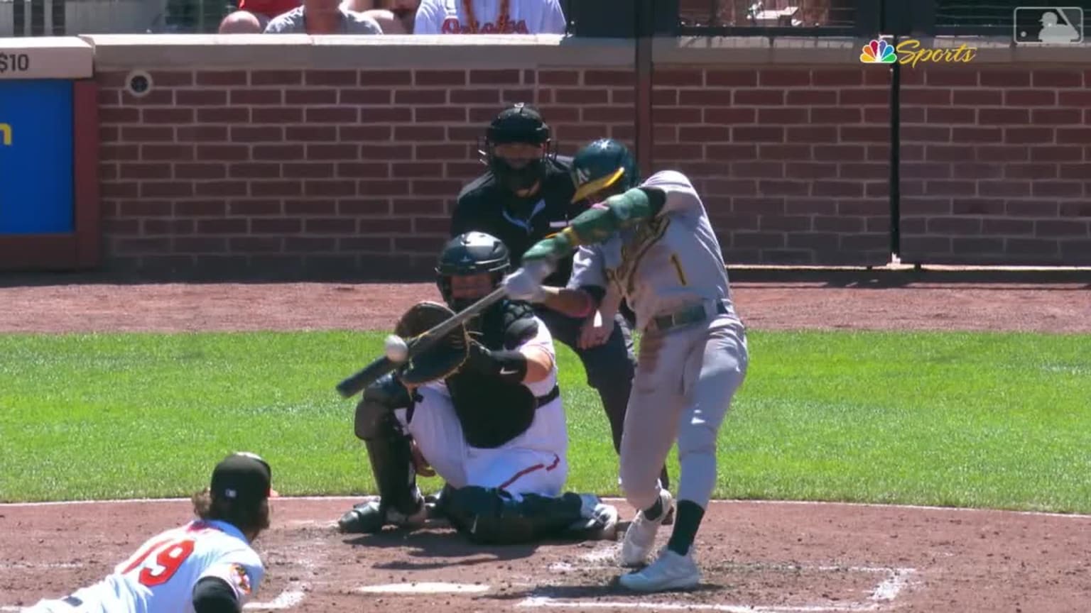 Esteury Ruiz serves a two-run single to center field | 04/13/2023 ...