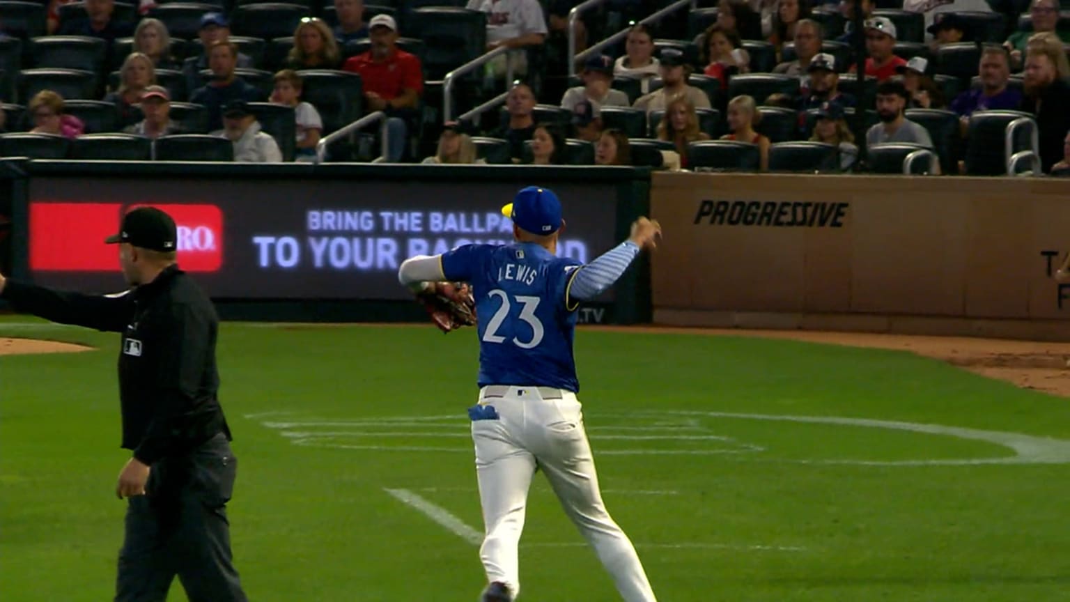 Royce Lewis shows off range with strong throw | 09/20/2025 | Minnesota ...