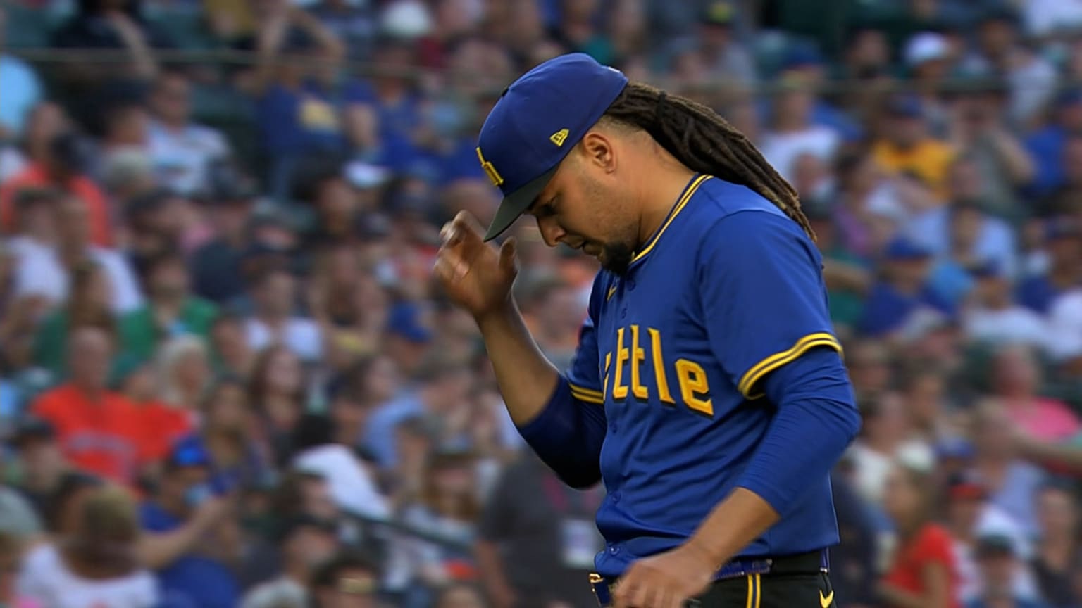 Luis Castillo's three strikeouts against the Astros | 07/19/2024 ...