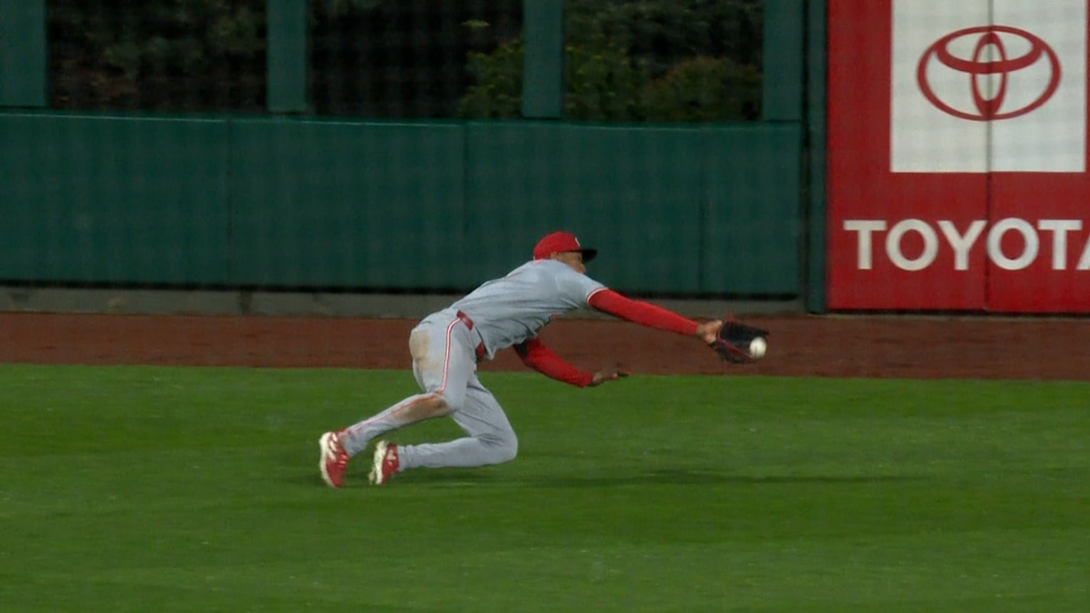 Will Benson makes a sliding catch | 04/02/2024 | Cincinnati Reds