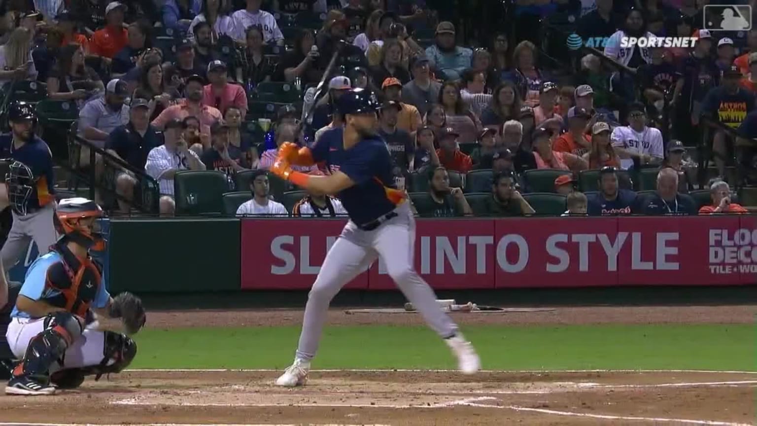 David Hensley slaps an RBI single to right field | 03/27/2023 | Houston ...